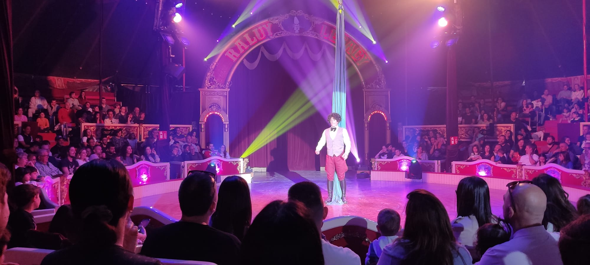 Así es un día en el Circo Raluy Legacy - Diario del Bajo Cinca